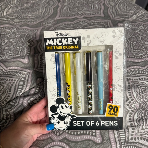 Disney | Office | Brand New Disney Collectors Set Of Mickey Mouse Pens ...